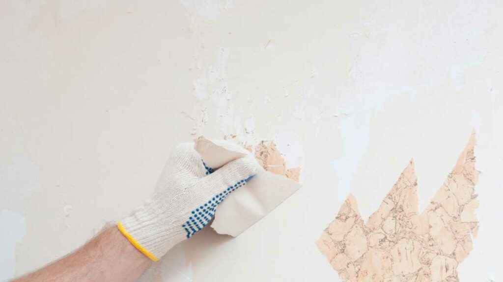 Como tirar fita 3M da parede sem danificar a superfície